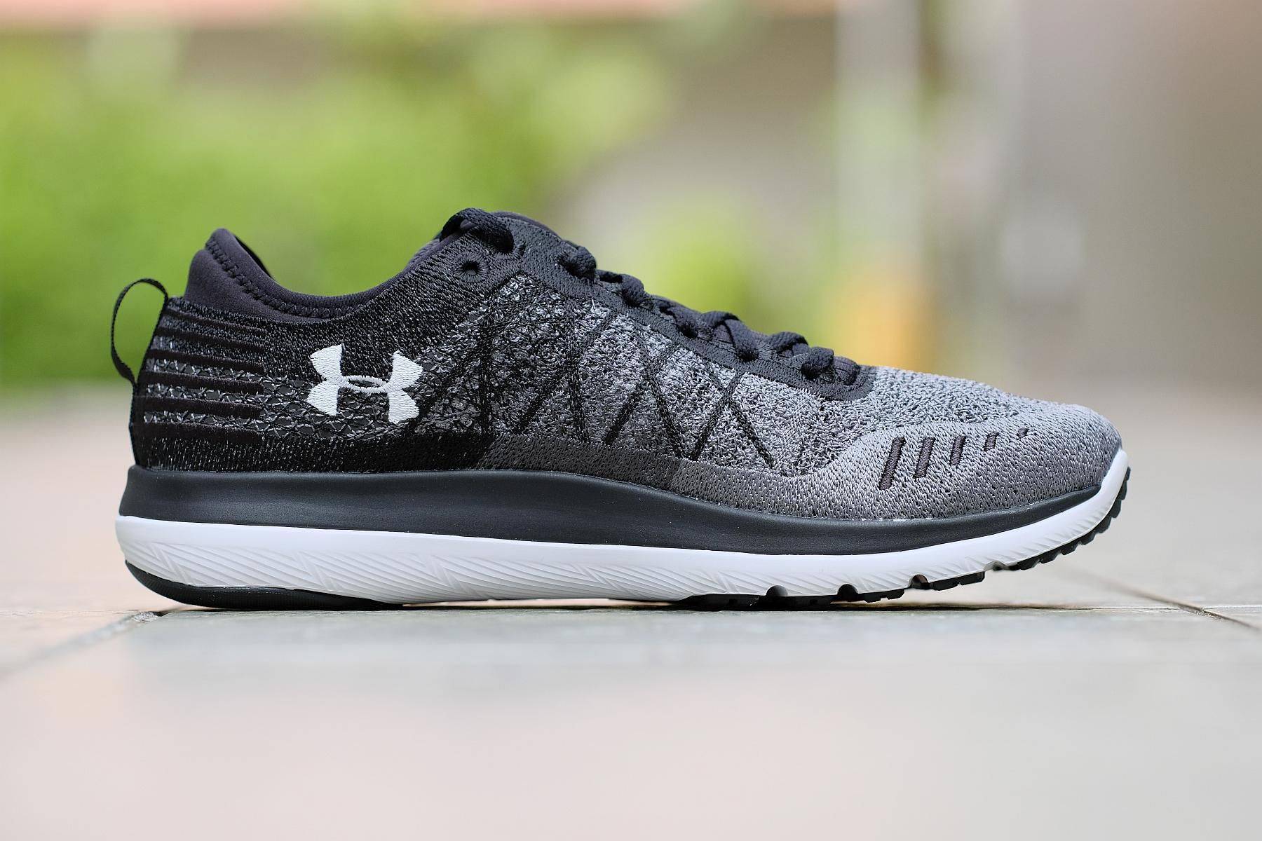 Under Armour - cпортивная одежда, история, фото, видео | Фирма Андер ...