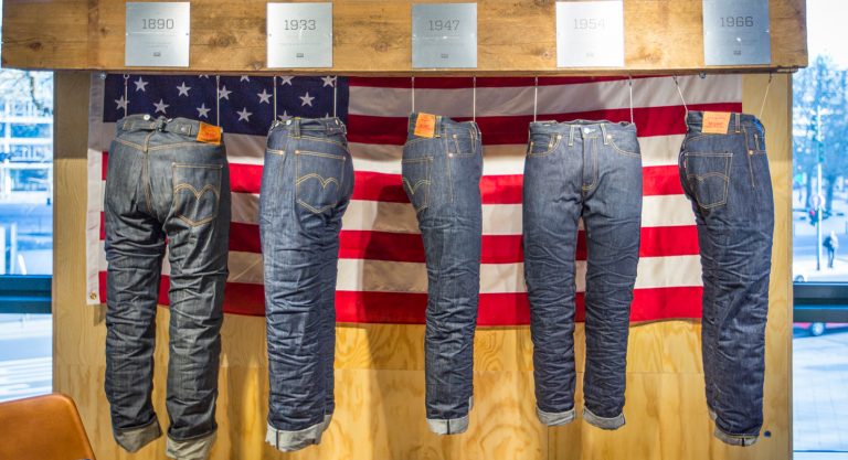 Джинсы Levis 501 - история модели джинсов | Левис 501 - фото, видео ...